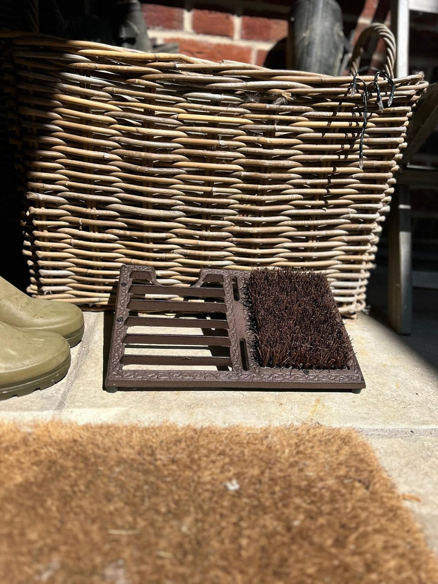 Cast Iron Boot Jack & Scraper Brush Shoe Welly Boot Cleaner Classic Ga ...