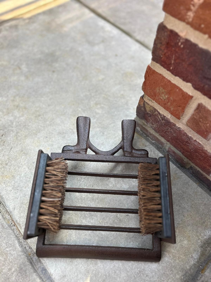 Cast Iron Boot Jack & Scraper Brush Shoe Welly Boot Cleaner Classic Ga ...